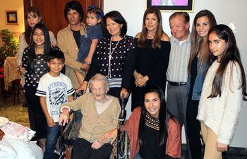 Carmen Rolón en ABC Color