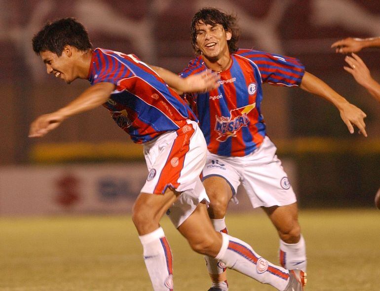El mismo día, en el Defensores - Fútbol - ABC Color
