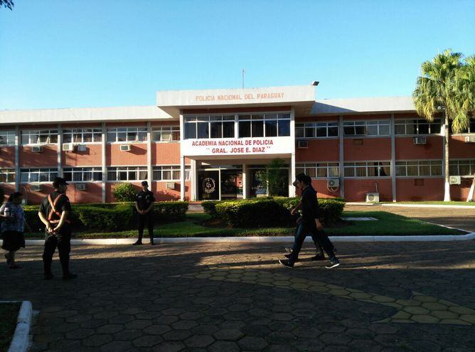 Se inician exámenes de ingreso en Isepol - Nacionales - ABC Color