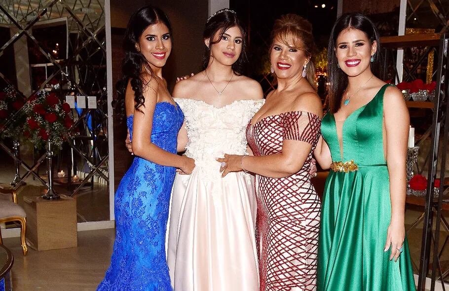 Bella Paz Anahí Carrera Cabaña - Sociales - ABC Color