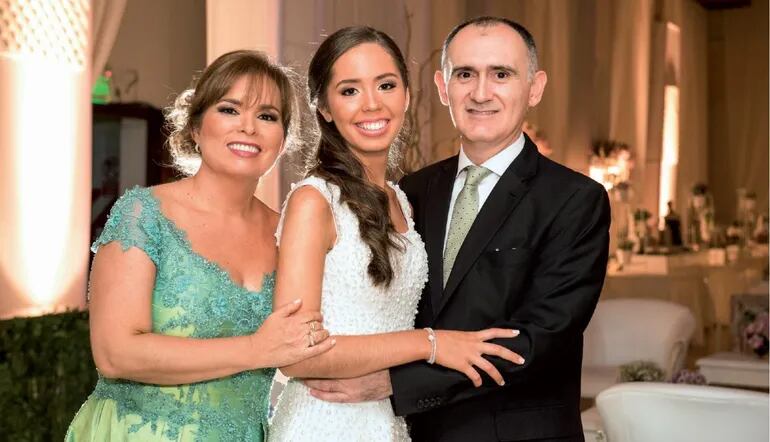 El cumple de Costanza - Revista VIP - ABC Color