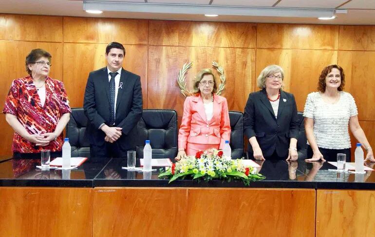 Estado debe apoyar esfuerzos para la protección de la niñez - Locales ...