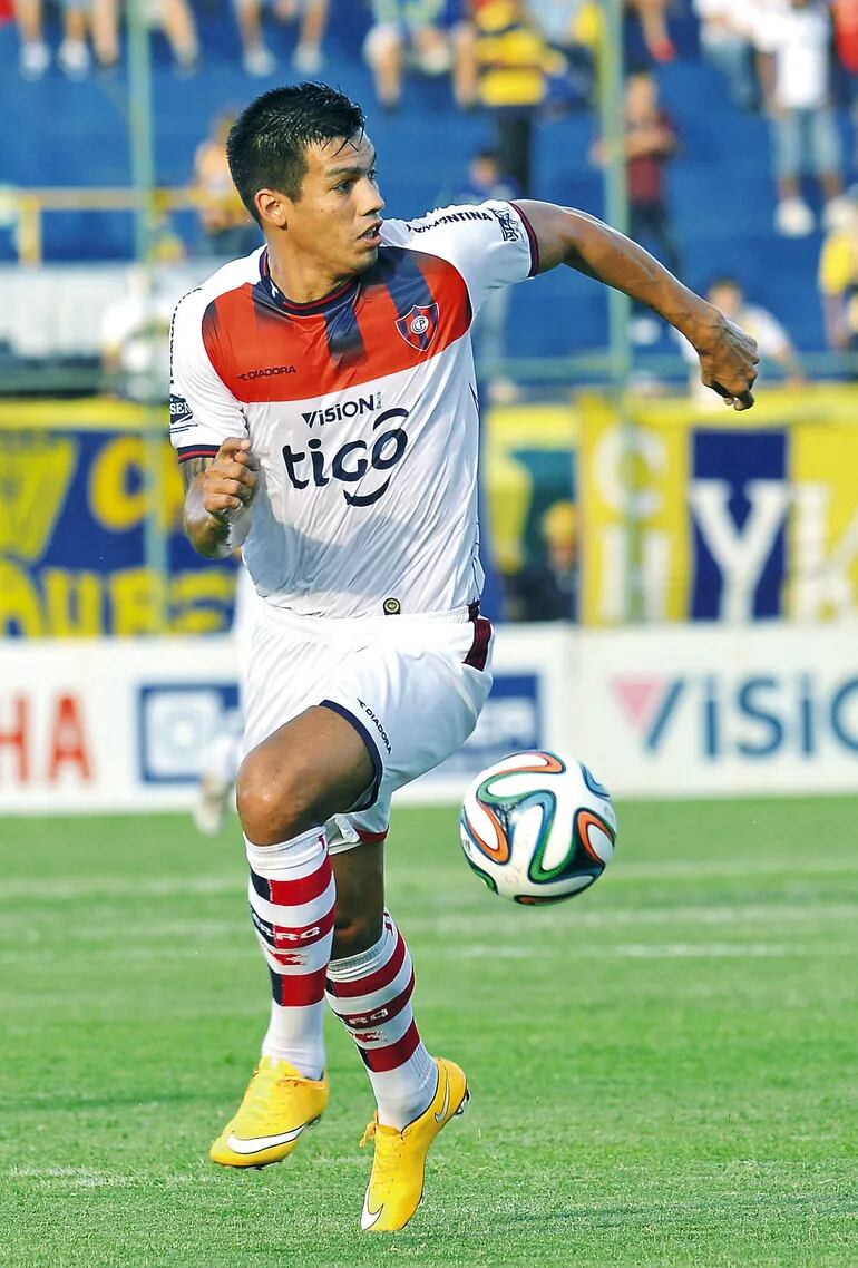 Para Leonardo Astrada su equipo mereció más - Deportes - ABC Color