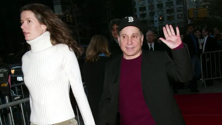 Arrestan a cantante Paul Simon y su esposa tras disputa - Gente - ABC Color