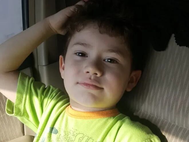 Piden ayuda para localizar a niño raptado por su padre, quien tiene ...