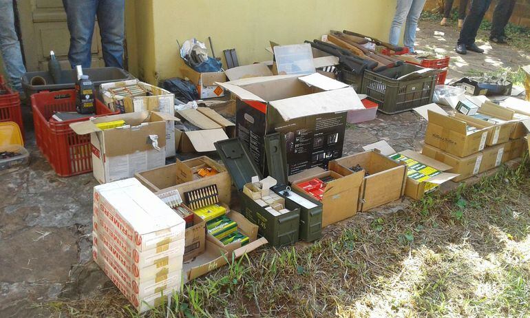 Hallan explosivos e insumos - Nacionales - ABC Color