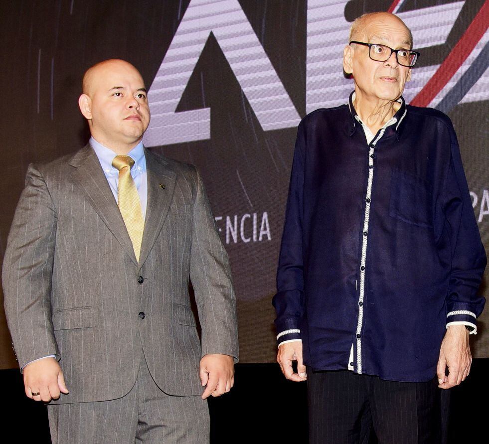 Fallece Blas Servín, referencia de la astronomía paraguaya - Py Live ...