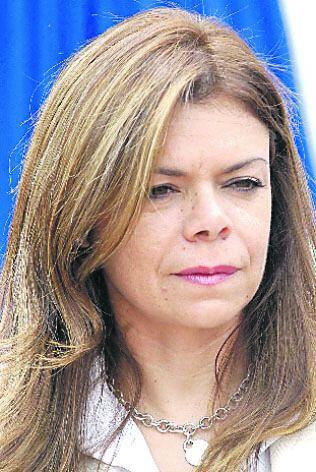Sandra McLeod elude rendir cuentas ante la Contraloría - Política - ABC ...