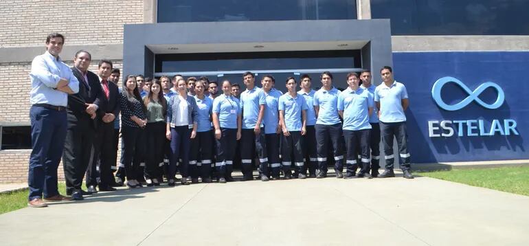 Estelar SA emplea a 120 personas y busca 30 más - - ABC Color