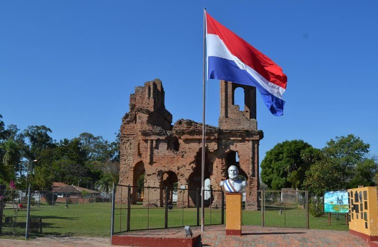 Piden “reconstrucción” de la Ruina de Humaitá - Nacionales - ABC Color