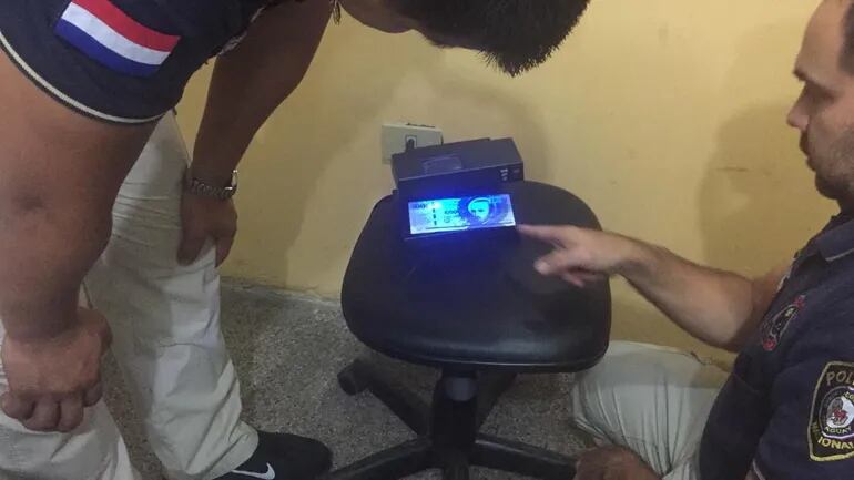 Caen con billetes falsos - Nacionales - ABC Color