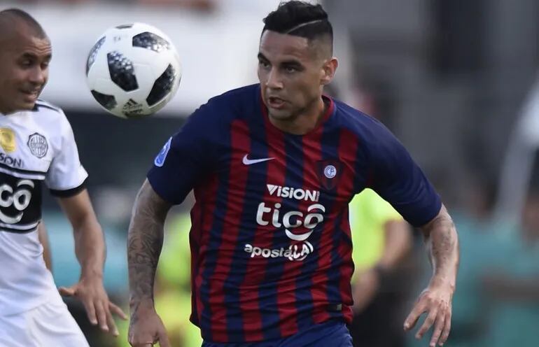 “No voy cargar con esta cruz”, sostiene Garay - Deportes - ABC Color