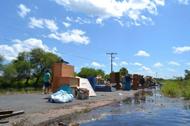 Evacuan a últimas familias de Nanawa - Interior - ABC Color