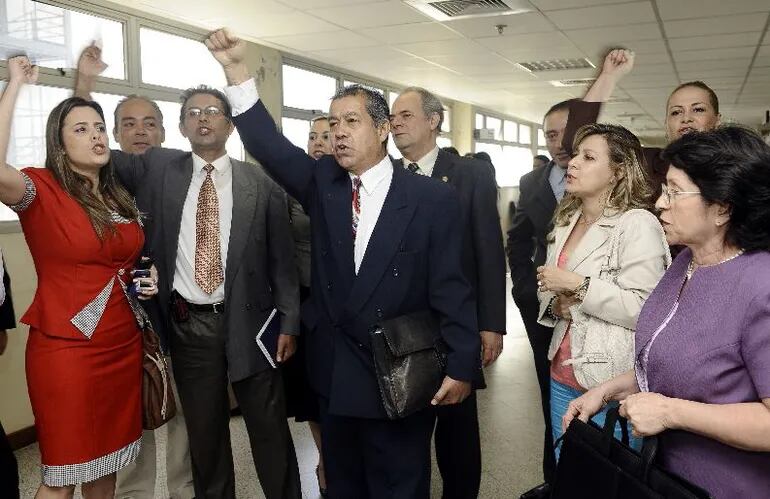 Recusan al juez y se frustra la audiencia a abogada querellada ...