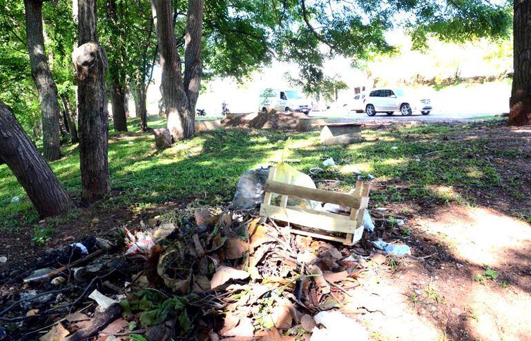 El parque del Lago de la República se encuentra sucio y abandonado - 3 ...
