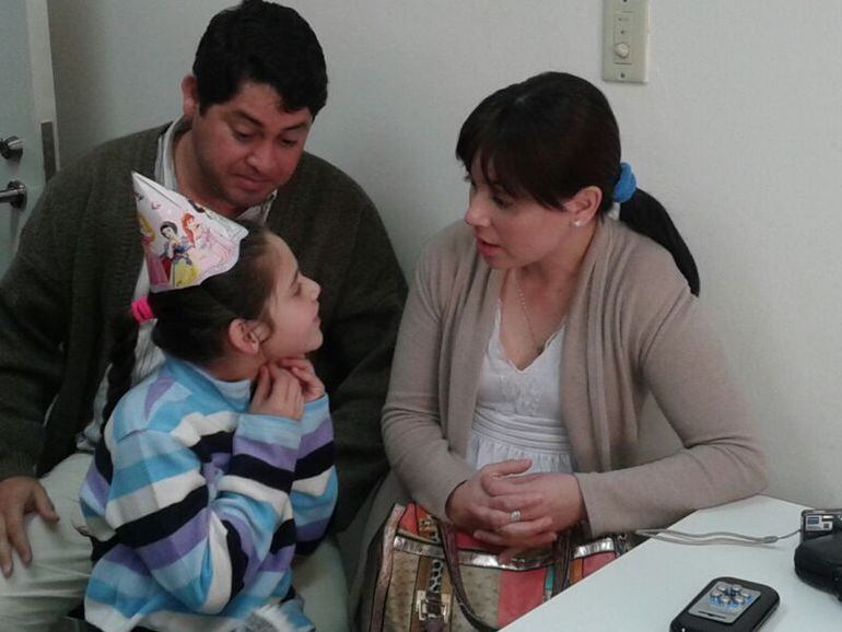 Melisa ya puede escuchar - Nacionales - ABC Color