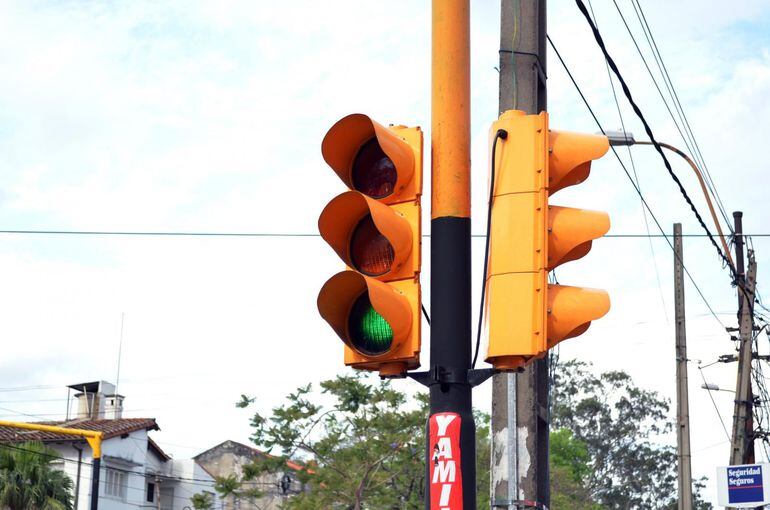 Semáforo inteligente en 2015 - Nacionales - ABC Color