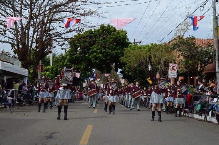 Desfile por el 290° aniversario de Itauguá - Nacionales - ABC Color
