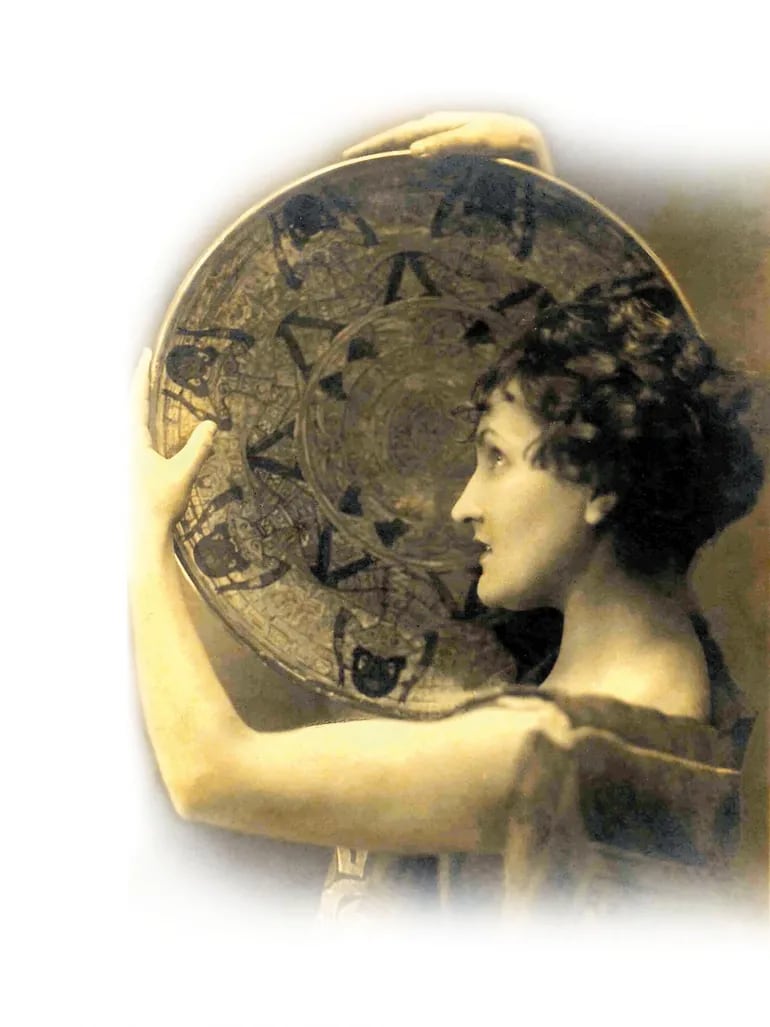 Josefina Plá, una artista total - Cultural - ABC Color