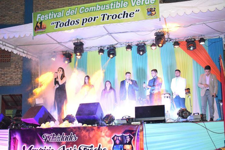 Mauricio José Troche celebró sus 61 años - Nacionales - ABC Color