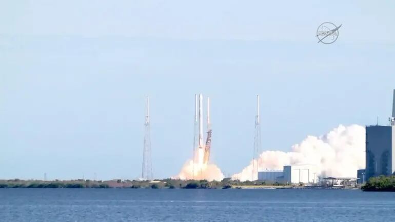 Lanzan con éxito cohete reciclado por primera vez - Ciencia - ABC Color