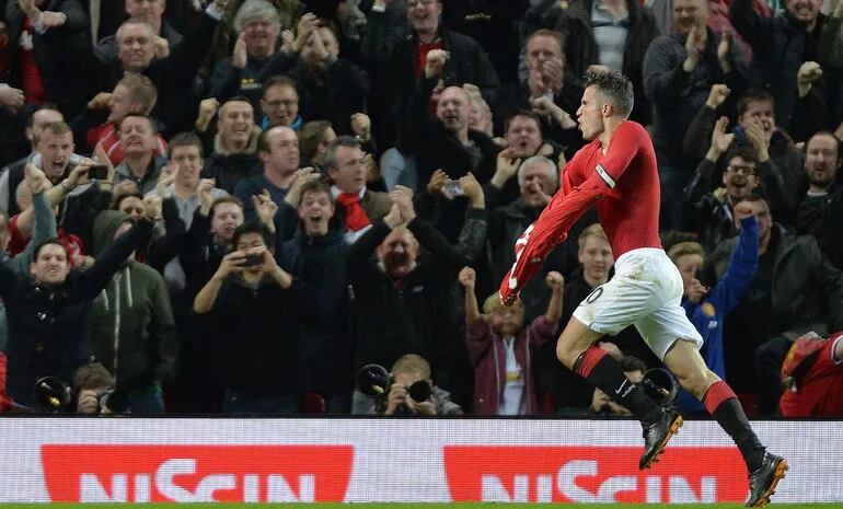 Robin salva al United - Fútbol - ABC Color