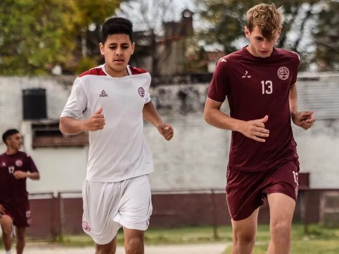 Alan Duarte, el paraguayo que juega en Lanús y sueña con el Barcelona ...