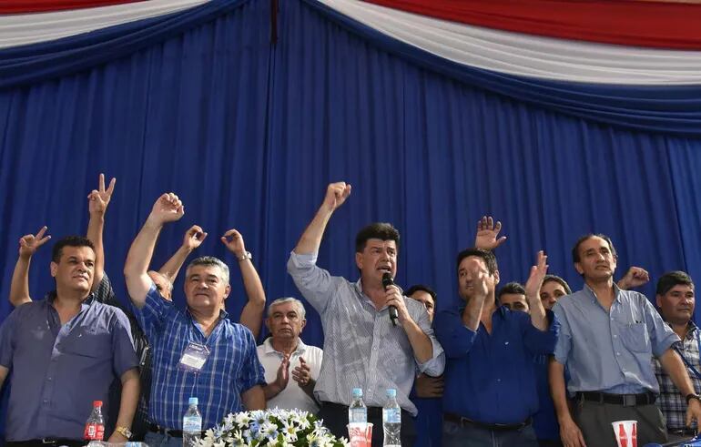 Liberales, divididos también en Diputados - Nacionales - ABC Color