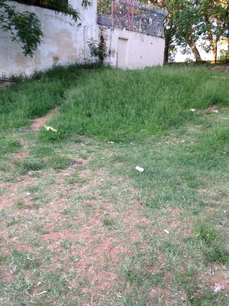 Parque sucio y abandonado - Crónicas Ciudadanas - ABC Color