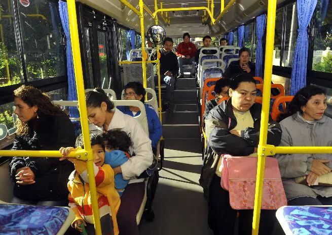 Línea 56 prueba ómnibus cuya compra juzga difícil - Economía - ABC Color