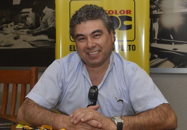 Jorge Castro regalará dos canciones a Encarnación - Artes y ...