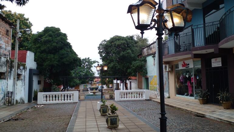 Paseo de los Ilustres de Itauguá está deteriorado, reclaman pobladores ...