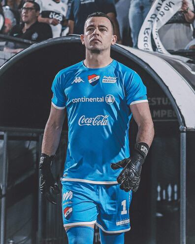 Tacuary: Héctor Espínola se sube al “Buque” - Fútbol - ABC Color