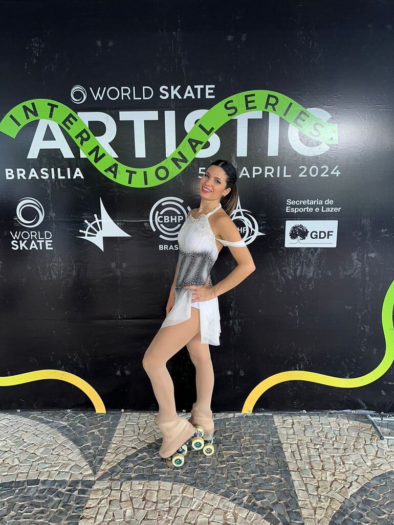 Patinaje artístico: Erika Alarcón arranca en punta en Brasil ...