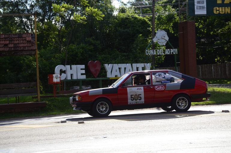 Autos antiguos, clásicos y deportivos: Gran final en Villarrica - ABC ...