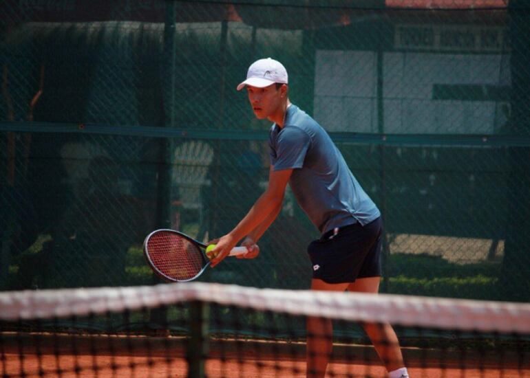 Tenis: Triunfo de Drozdowski en Villa María - Polideportivo - ABC Color
