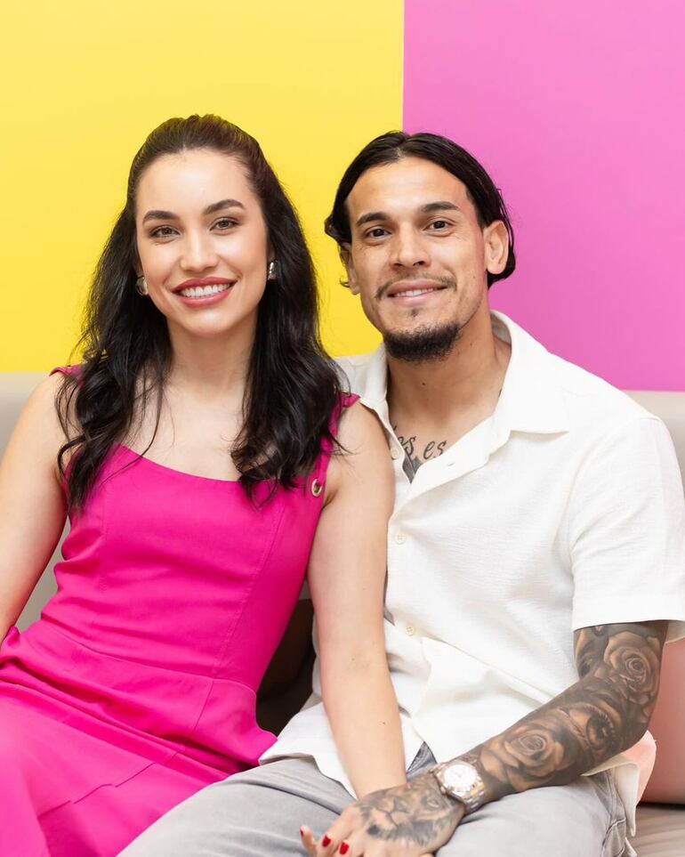 Leé el romántico mensaje de Gustavo Gómez, capitán de la Albirroja, a su esposa cumpleañera ...