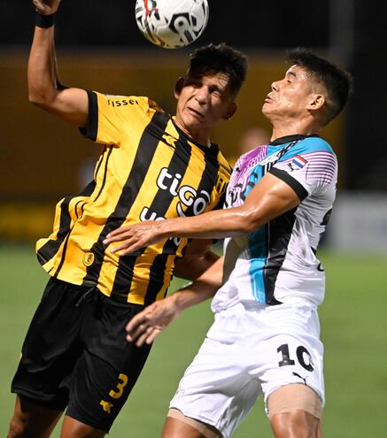 Guaraní 1 -Libertad 1: El campeón rescata un punto - Fútbol - ABC Color