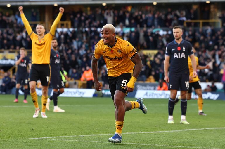 Sin Enzo González, Wolves remontó y venció al Tottenham - Fútbol ...