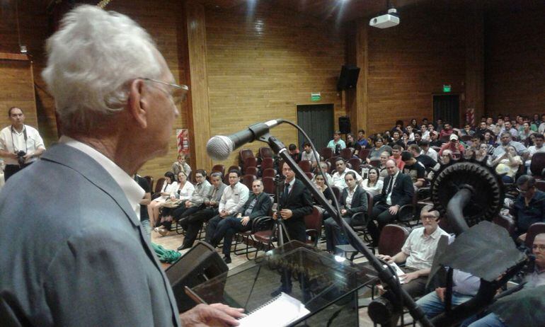 Distinguen a periodista de ABC Color - Nacionales - ABC Color